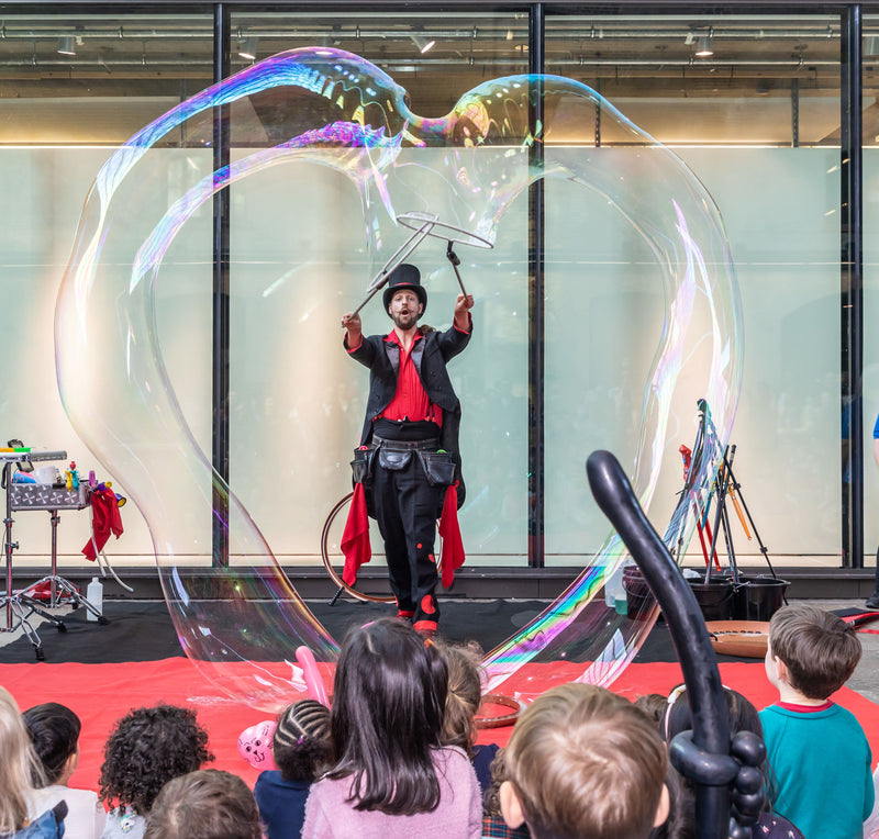 The Bubble Wizard | Bubble Parties & Bubble Shows - Bubble Inc